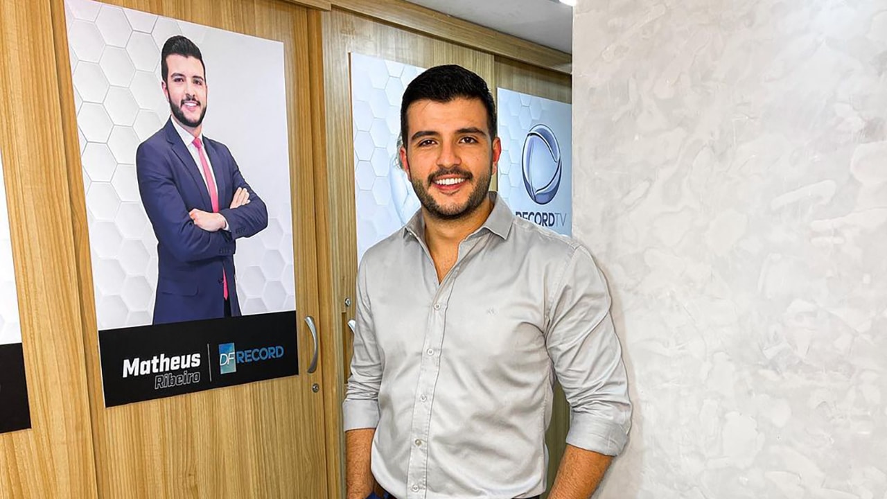 WhatsApp contrata apresentador da Record como garoto propaganda