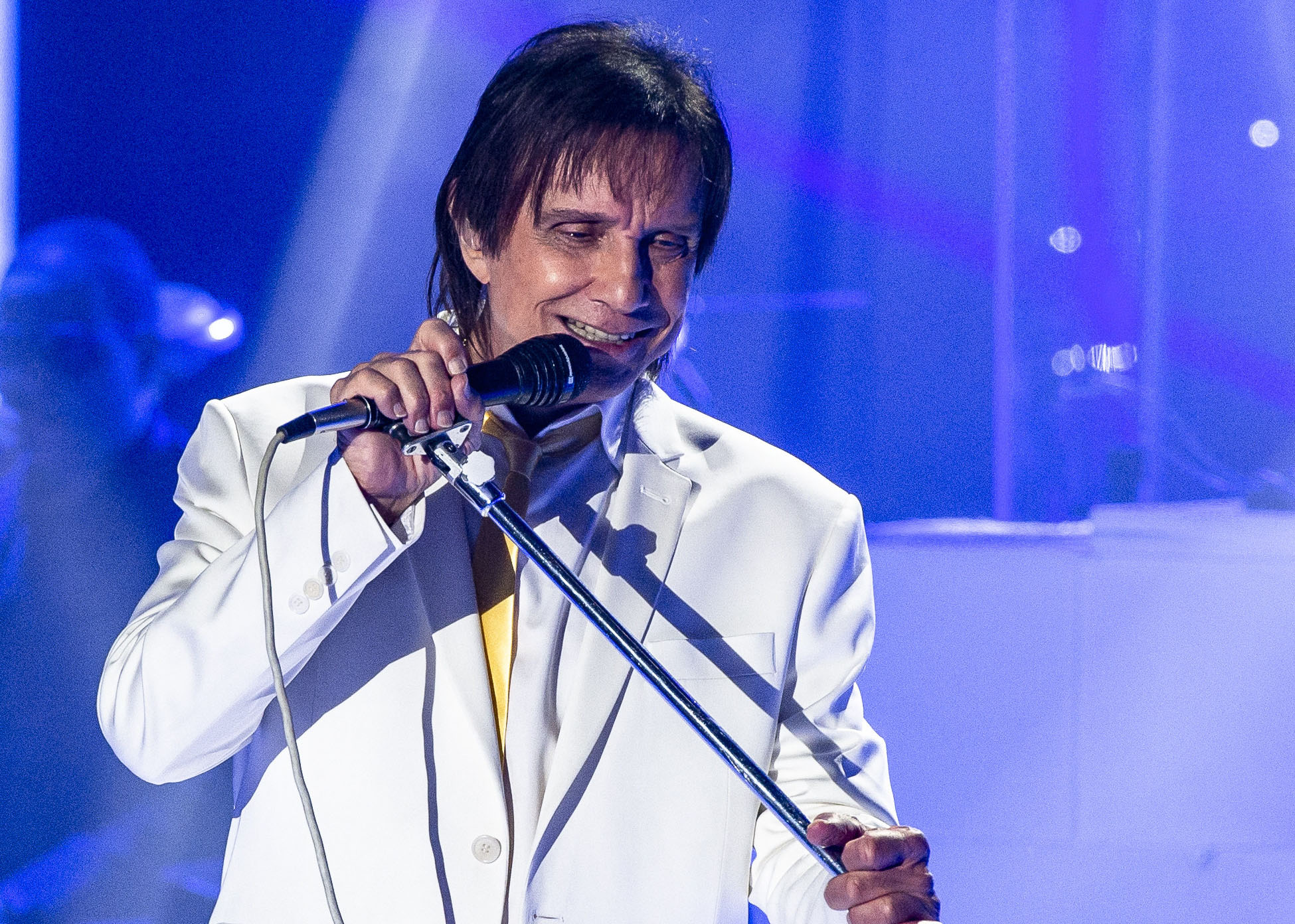 Globo prepara protocolo para gravar especial inédito de Roberto Carlos