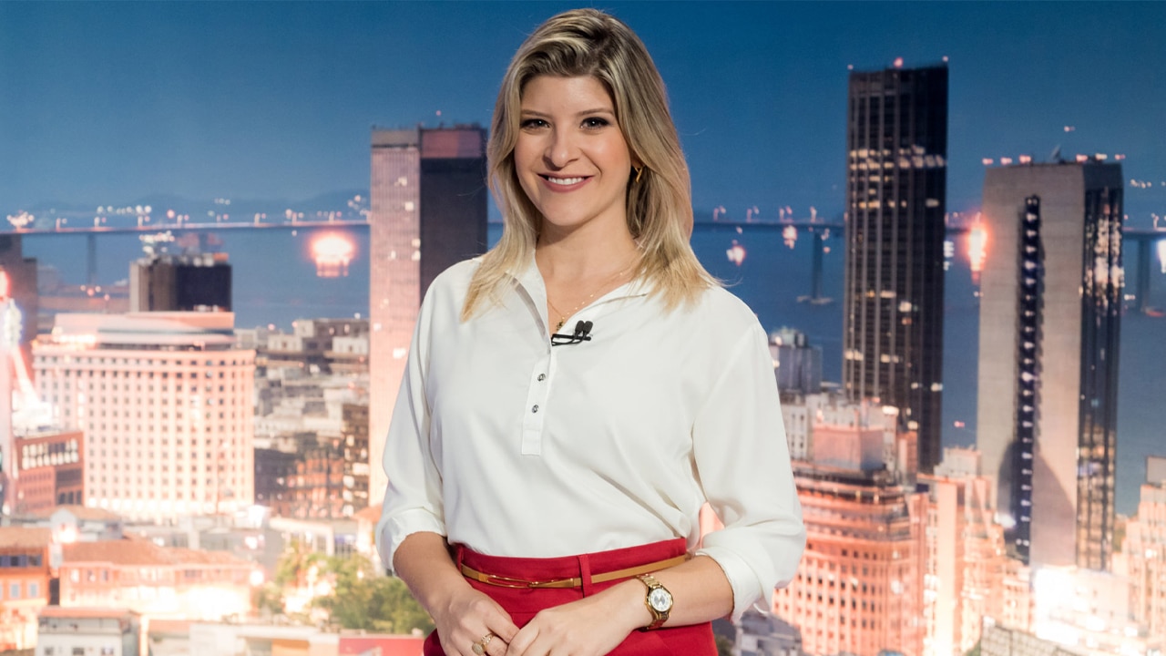 Apresentadora queridinha de Wagner Montes deixa Record após 12 anos