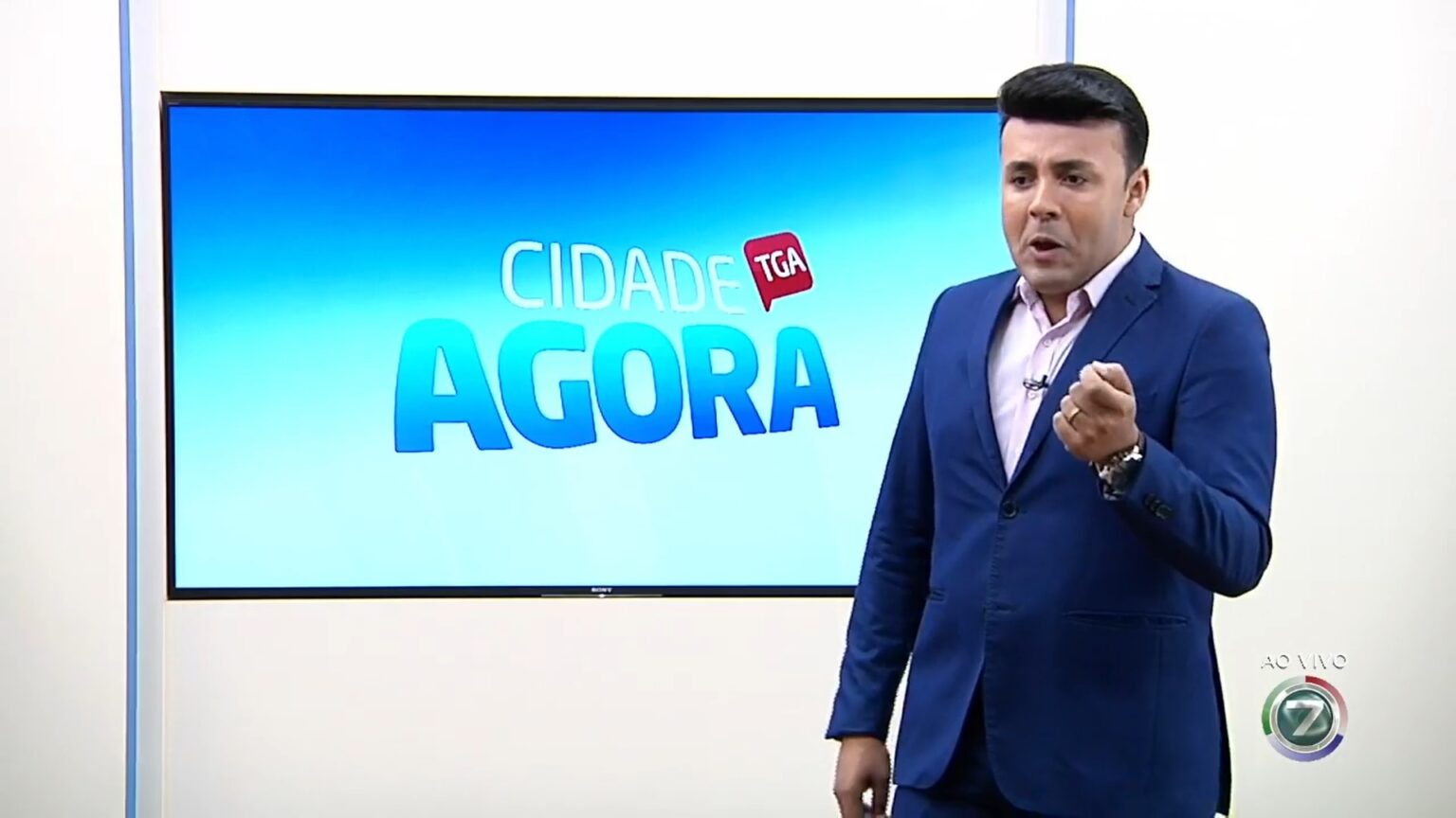 Polícia prende apresentador do Balanço Geral que bateu na própria esposa