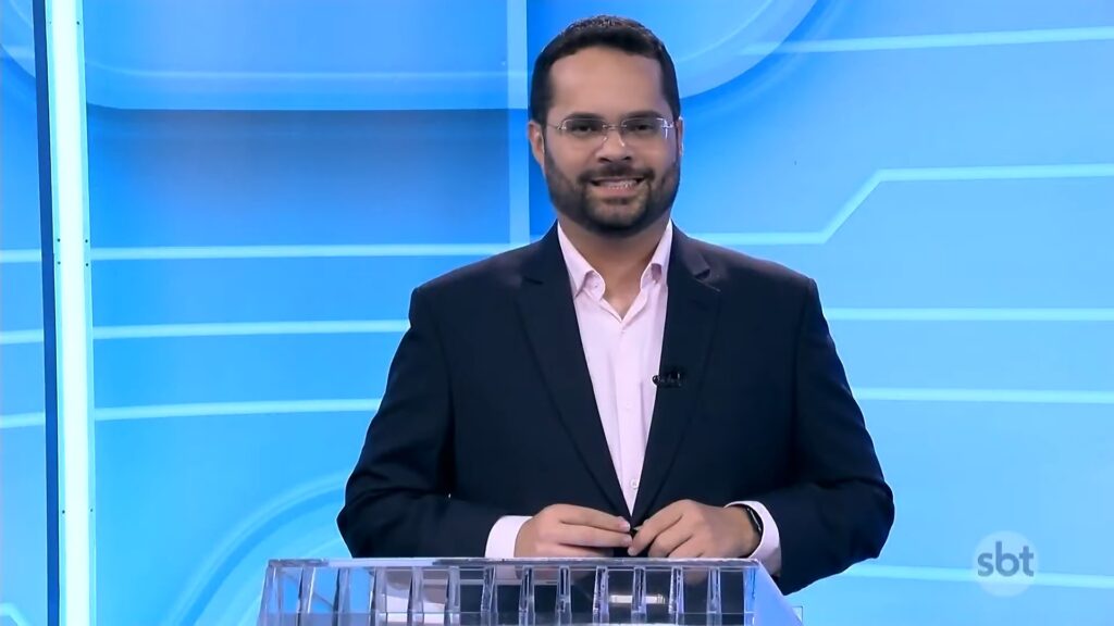 Com apresentador chorão, SBT News reage e marca maior ibope da história