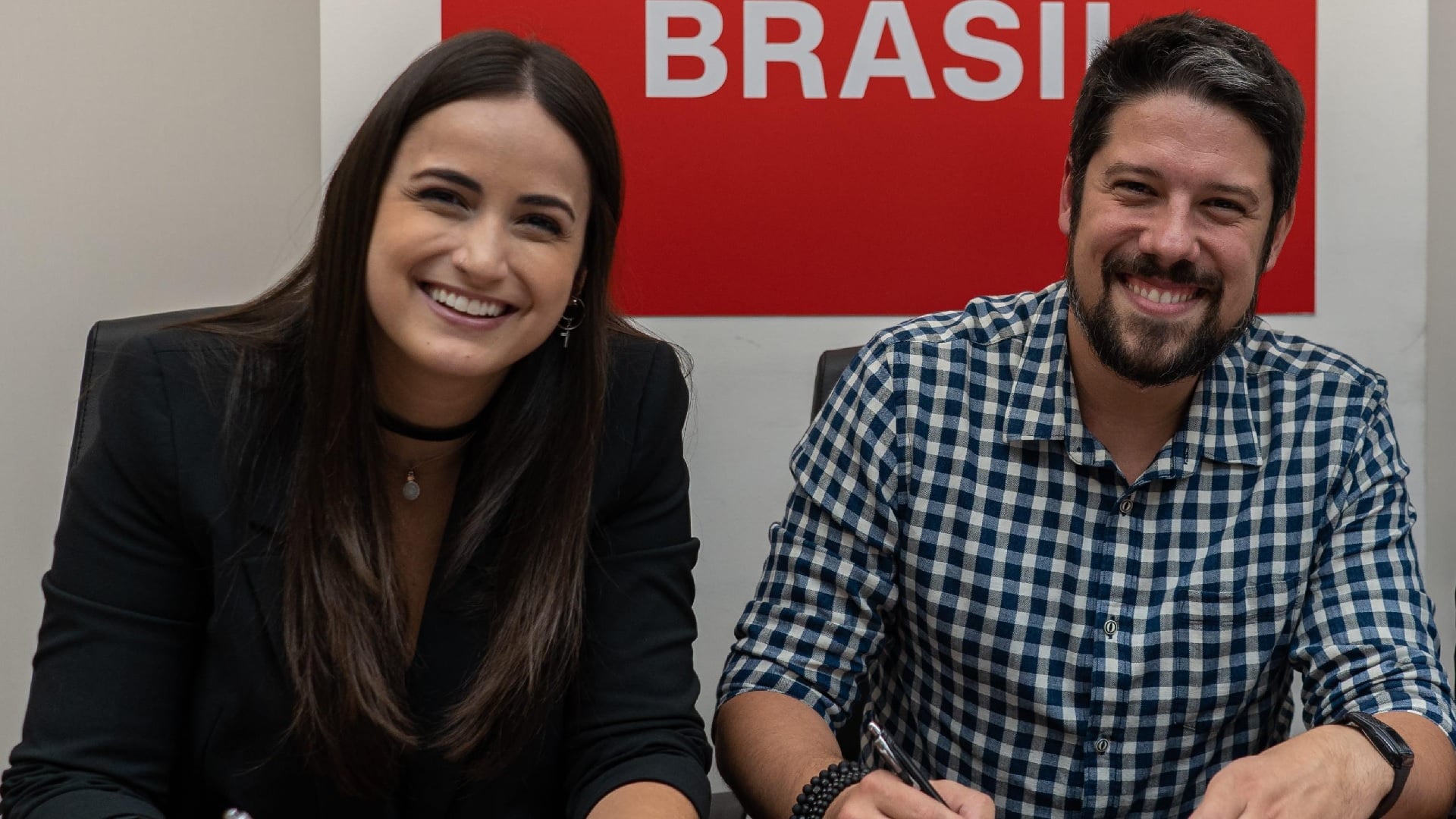 Seis meses depois, Mari Palma anuncia fim do casamento com Phelipe Siani