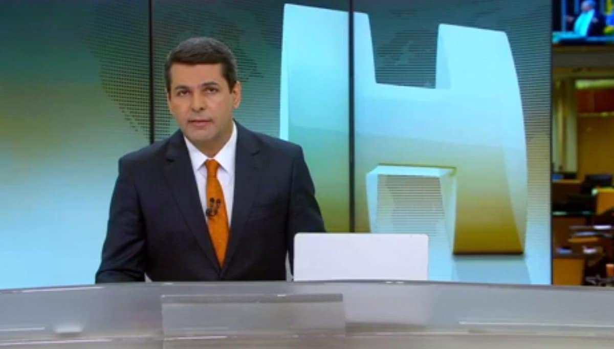 Demitido pela Globo, Fábio William diz que cortes são um "equívoco"