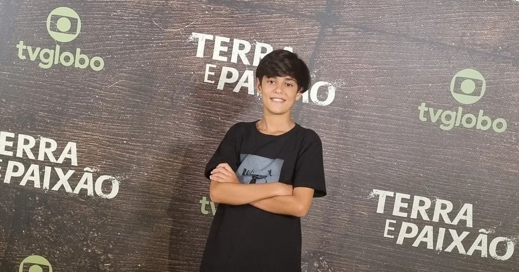 Ator mirim de Terra e Paixão fala sobre os bastidores da trama: "Adoro ...