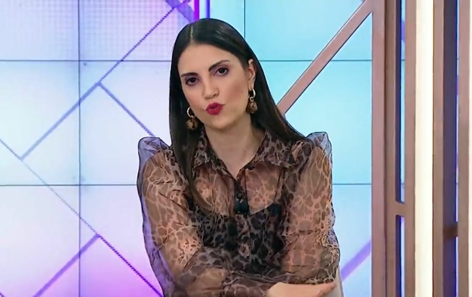 Chris Flores surpreende ao revelar dívida com ex-apresentador da Record