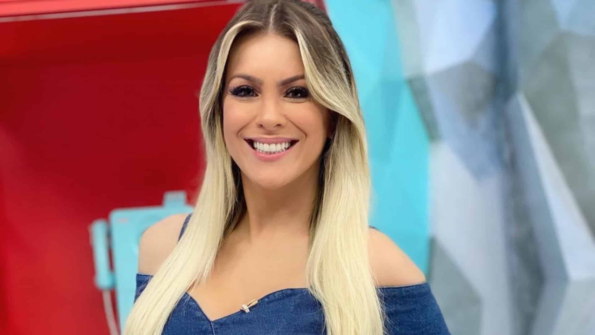 Renata Fan renova contrato com a Band e pode completar 20 anos no canal