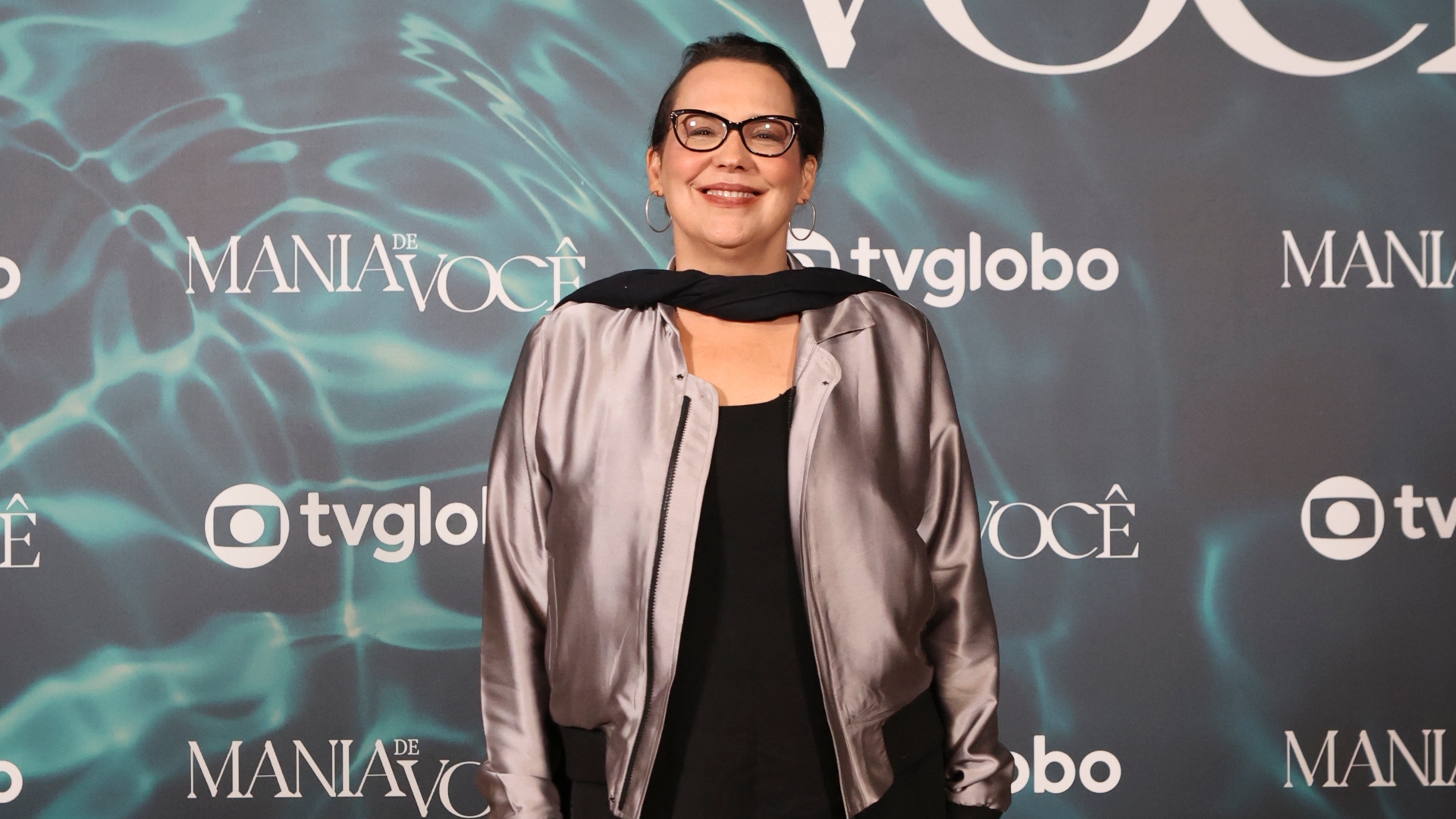 Em Mania de Você, Ana Beatriz Nogueira vive caiçara "sem ambição louca"