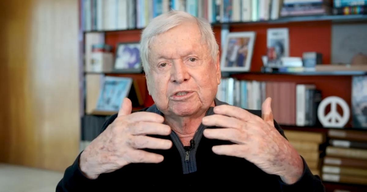 Ex-chefão da Globo, Boni critica onda de remakes da emissora