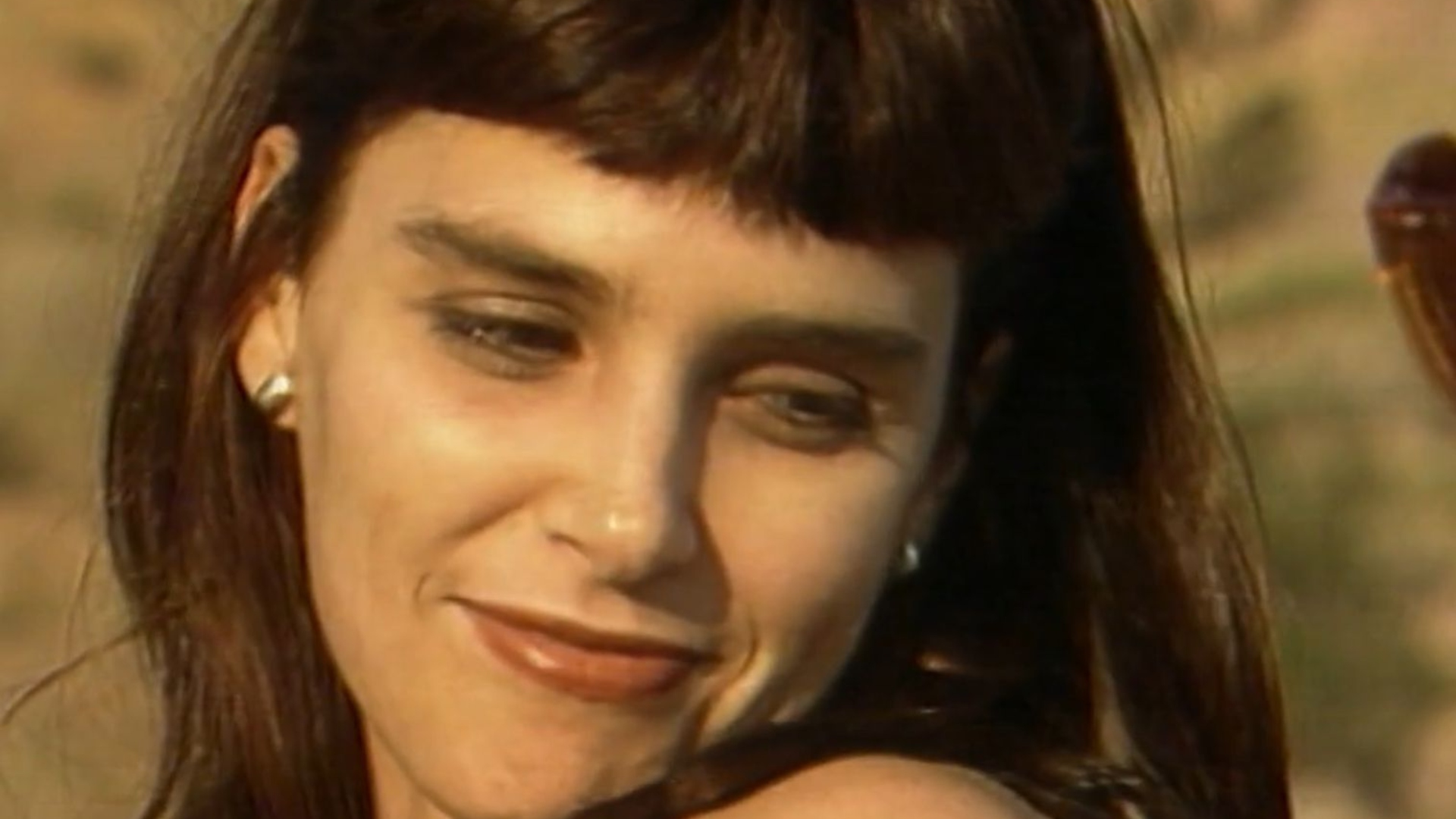 Estrela de Vale Tudo que largou a fama, Lídia Brondi ressurge em público