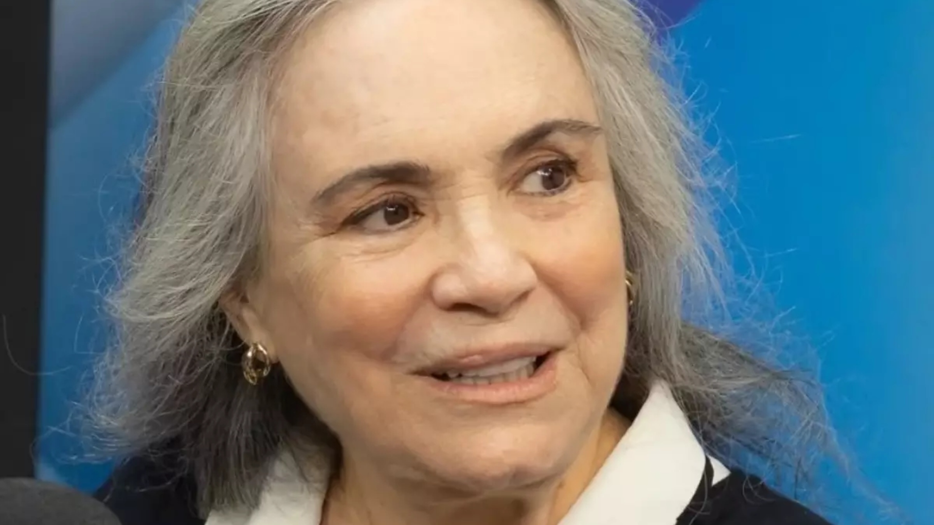 Regina Duarte faz as pazes com a Globo e grava anúncio importante no canal