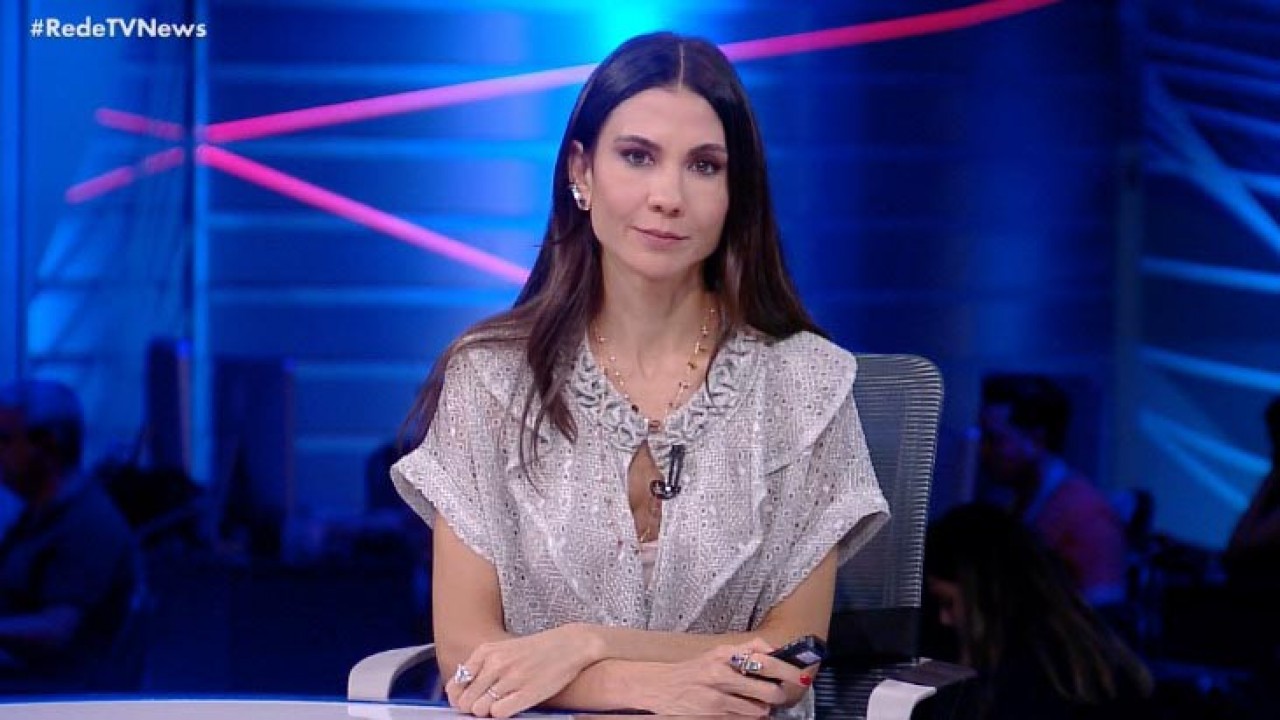 Amanda Klein deixa RedeTV! e assina com o SBT News